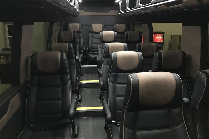 Departure Private Transfer Madrid to MAD Airport in a Minibus - Why Choose a Private Transfer from Madrid to MAD?