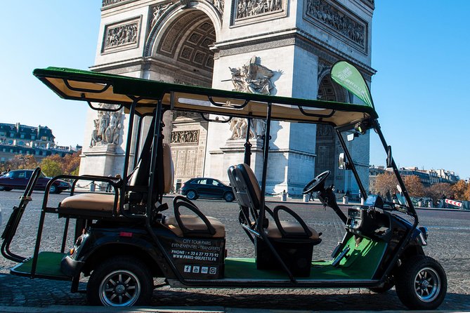 Discover Paris in electric golf carts - The Stops and Sights