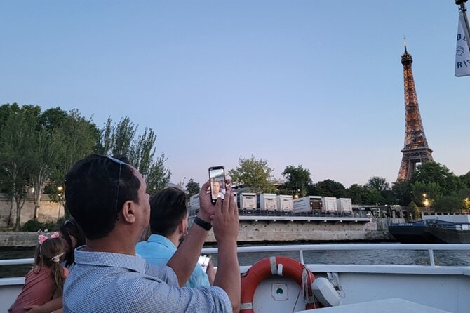 Eiffel Tower Tour & River Cruise with Summit Option - Meeting Point & Logistics