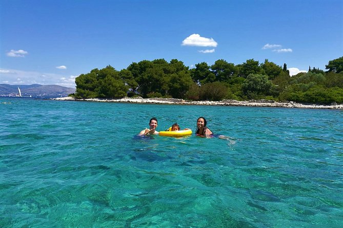 Escape from Split to Blue lagoon - The Itinerary: What to Expect