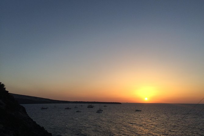 Explore Akrotiri and Oia Private Tour - Deep Dive into the Itinerary