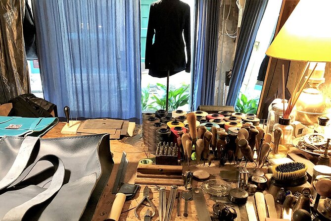 Florence Tour of the historical shops - The Experience and Value