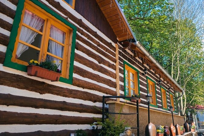 Folk Dinner Experience in Prague with Transportation - Logistics and Duration