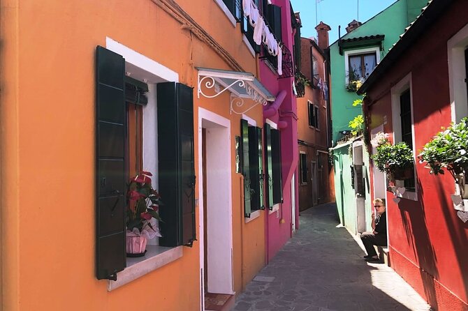 Full-day excursion to Murano, Burano and Torcello from Venice Train Station - Transportation and Group Dynamics