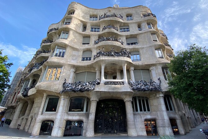 Gaudí and Barcelona Legends - Private Tour - The Sum Up