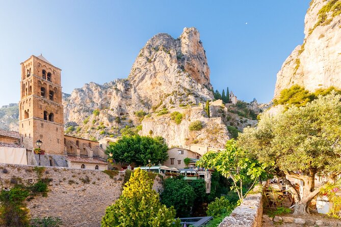 Gorges du Verdon : Lavender fields, Picnic boat ride & Villages