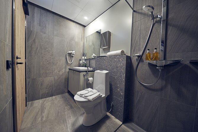 Helsinki-Vantaa Airport Plaza Premium Lounge Terminal 2 - An In-Depth Look at the Experience