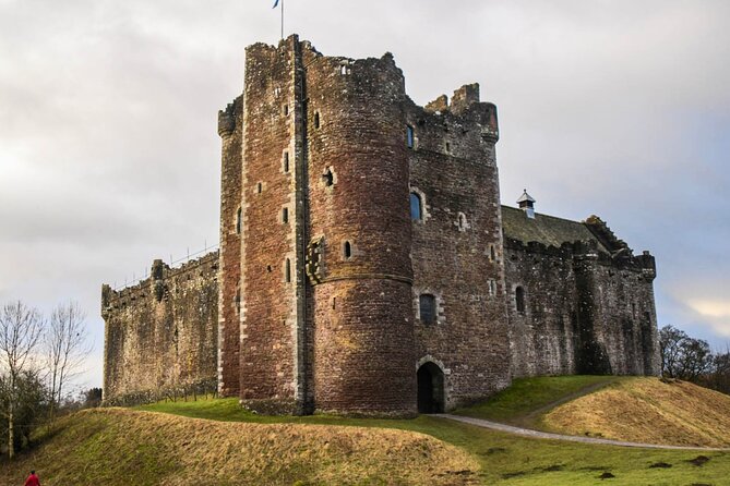 Highlands Cows Glencoe and Castles Private Tour from Edinburgh - The First Stop: Highland Cows at Craigie’s Farm (Optional)