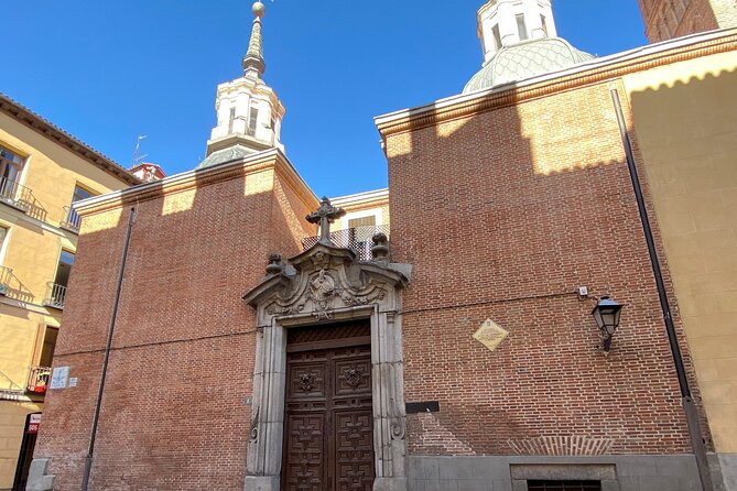 Historic Madrid, a walk through the Austrias neighborhood - The Guides Role: Making History Live