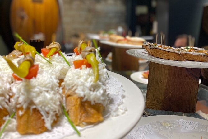 Historic Walking Tour & Food Experience - Private Tour - In The Sum Up