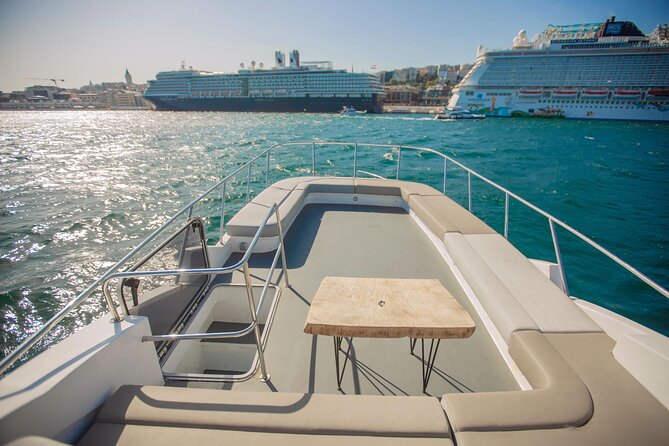 Istanbul Private Luxury Yacht on Bosphorus 14 mt 46feet - The Experience Onboard
