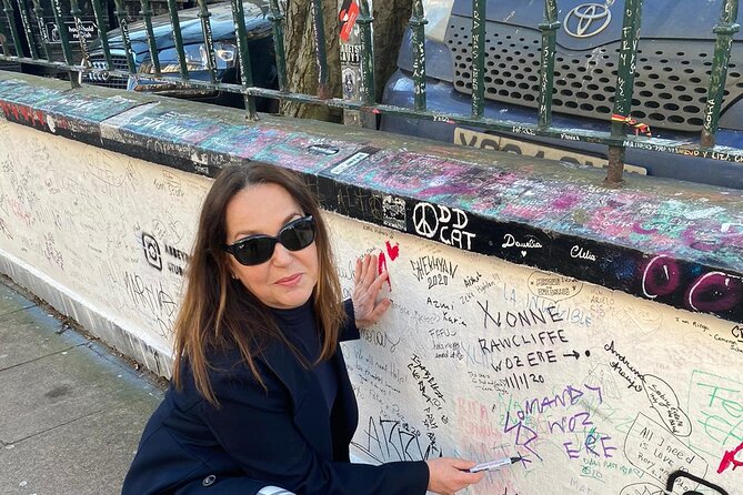 It's Only Rock n Roll, but I like It Taxi Tour - What’s Included and What’s Not