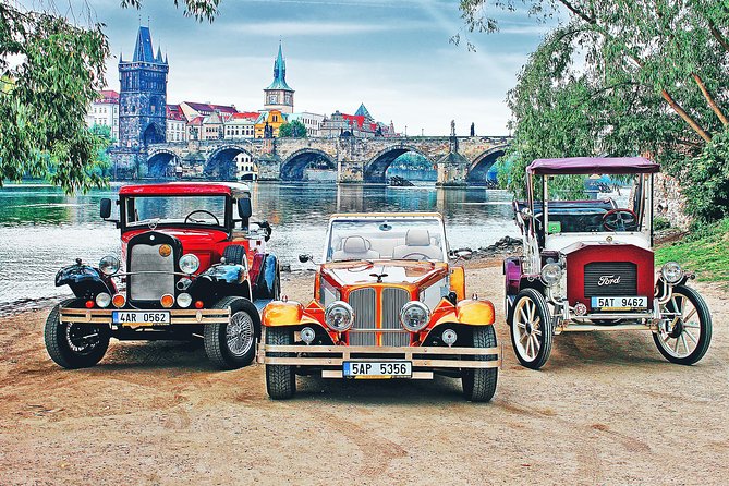 Karlstejn Castle in Vintage Convertible Car - Who Should Consider This Tour?