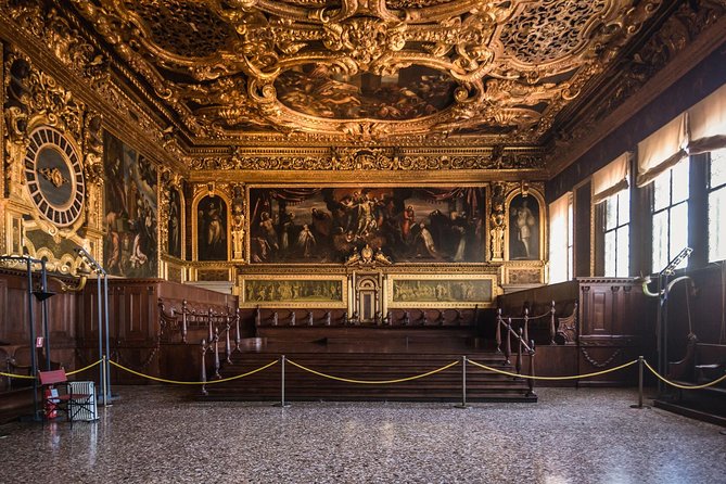 Kingly Venice: Doge Palace Ticket, Guided Tour & History Gallery - The Guided Tour Experience