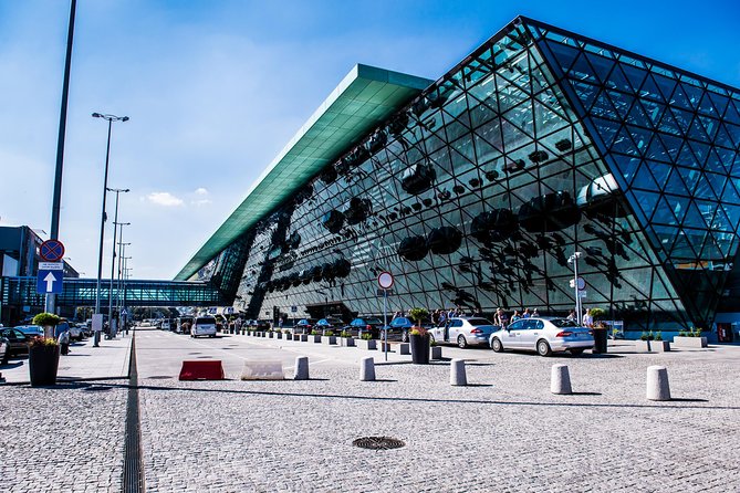 Krakow Airport - Krakow City Private Transfer - The Booking Experience & Communication