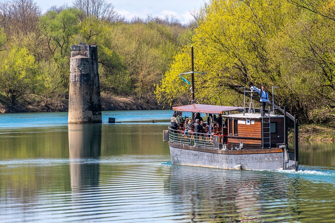 Kupa River Cruise in the Traditional itna laa boat in Karlovac - The Experience: What You’ll Feel and See