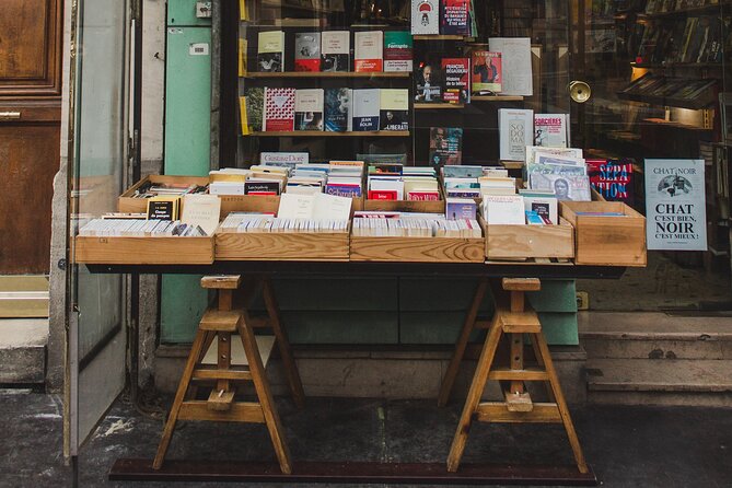 Le Grand Tour Half Day Private Walking Tour All the Main Sites - Transport and Practical Details
