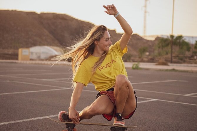 Lezioni di Surf per Beginner e Intermedi (6 persone a istruttore)
