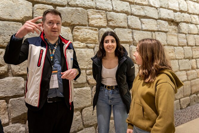 Louvre Museum : Kids-Friendly Private Tour with Entry Tickets - Who Will Love This Tour?