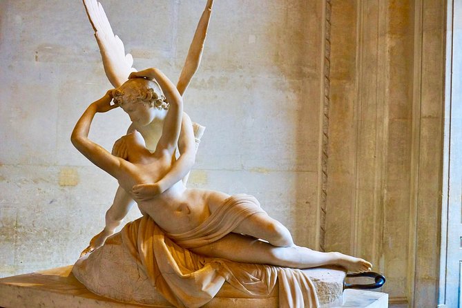 Louvre Museum with private guide - A Closer Look at the Louvre Private Guided Tour