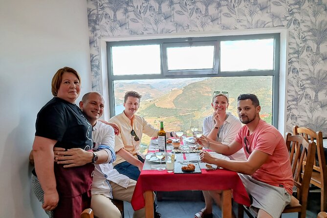 Lunch and Wine Tasting in the Douro Valley Region - Visiting the Vineyards: Learning and Tasting