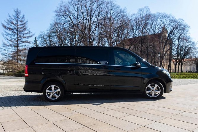 Luxury Warsaw Chopin Airport Transfer by private Minivan car