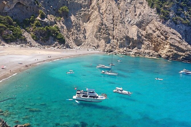 Mallorca Beach & Caves 4hr Boat Trip Drinks, Tapas, SUP & Snorkel - Scenery and Stops: The Good, the Not-So-Good, and the Surprising