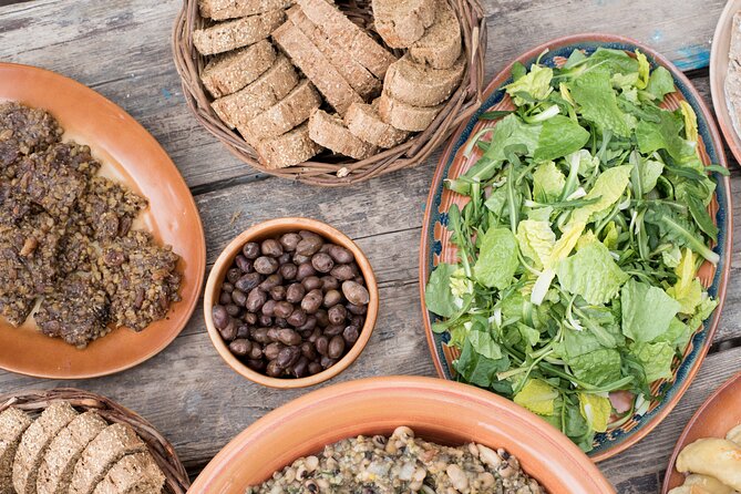 Minoan Menu in a Minoan way - The Role of Minoan Ingredients in Their Culture