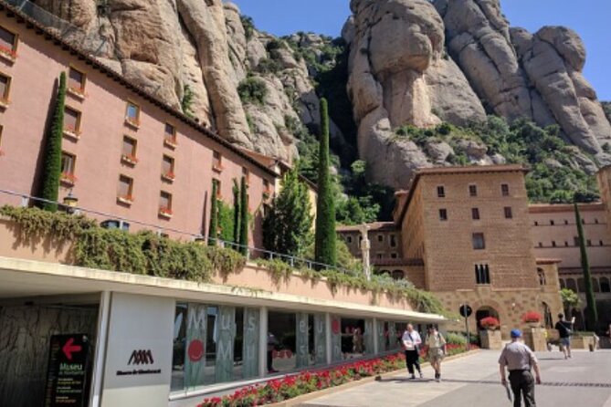 Montserrat and winery private daytrip from Barcelona - Why Youll Love This Tour