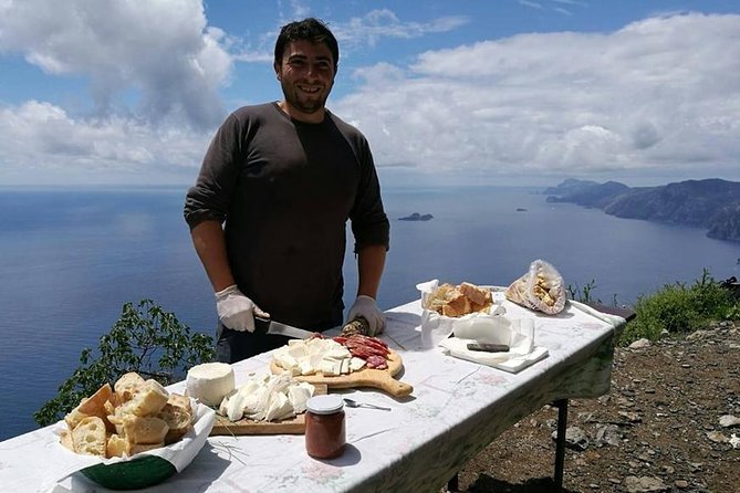 On the Path of the Gods: private trekking and shepherd snack