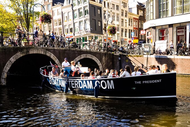 Open Boat Canal Cruise in Old City Centre of Amsterdam - Exploring the Itinerary: Sights and Stops