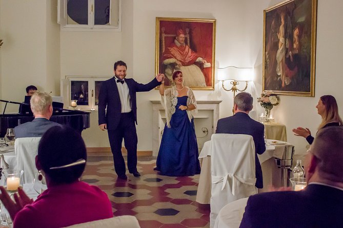 Opera Dinner: Dining to the Sounds of Opera in Pamphilij Palace - Authenticity and Unique Touches