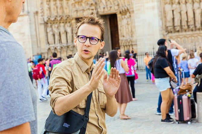 Paris City Center "the History of Paris" Exclusive Guided Walking Tour