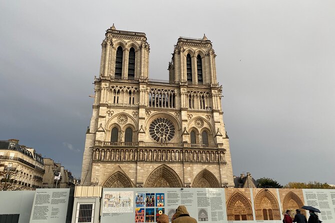 Paris Île de la Cité and Notre Dame Walking Tour With Crypt - What Does the Tour Offer in Terms of Value?