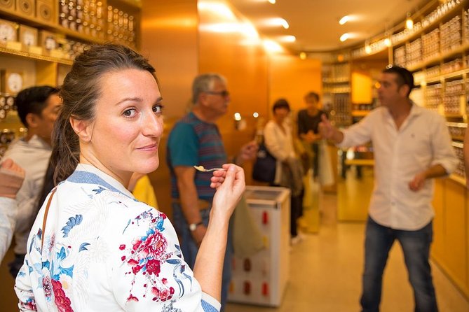 Paris Le Marais District Original Food and Wine Tasting Tour