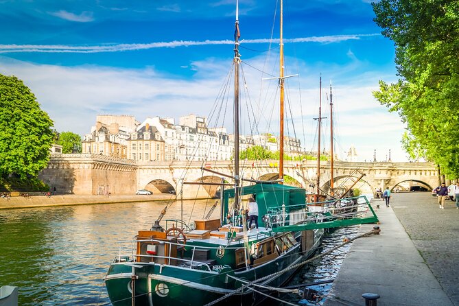 Paris Scavenger Hunt and Highlights Self-Guided Tour - Practical Value and Experience Insights