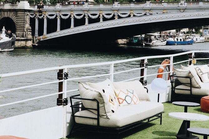 Paris Theo Boat Seine River Italian Trattoria Style Dinner Cruise - The Dining Experience