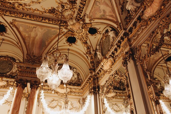 Paris Tour in Small Group by an Expert Driver & CDG Transfers - A Closer Look at the Itinerary