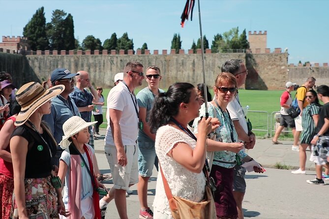 Pisa Guided Walking Tour in Miracoli Square
