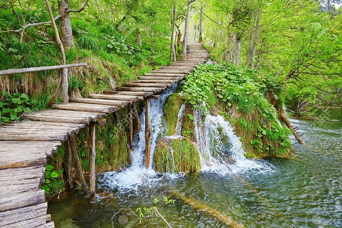 Plitvice Lakes - Day Tour with Boat Ride - TICKETS RESERVED - Exploring the Park: Trails, Waterfalls, and Views