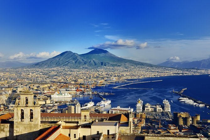 Pompeii and Naples Tour by High-Speed Train - Climbing Mount Vesuvius: Walking the Volcano’s Crater