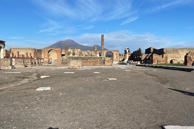 Pompeii from Positano small group - The Value of Guided Tour Experience