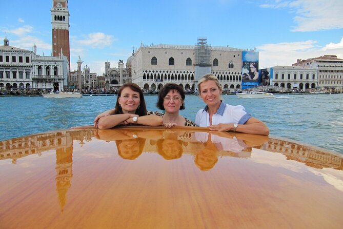 Private 2 hrs Grand Canal, Hidden Gems Walk and food tasting - Food Tasting: Savoring Venice’s Flavors