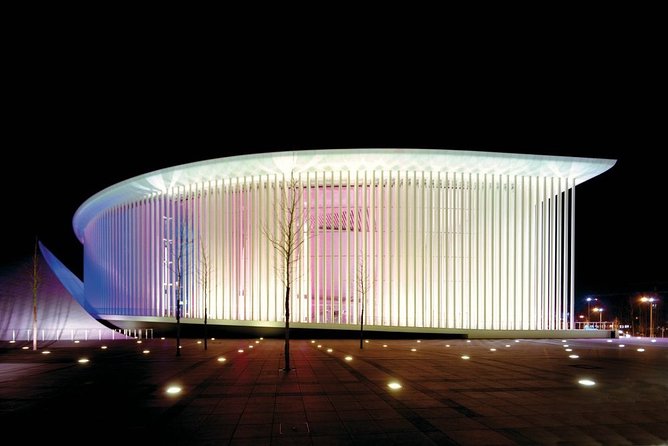 Private airport transfer: from the airport to the city of Luxembourg