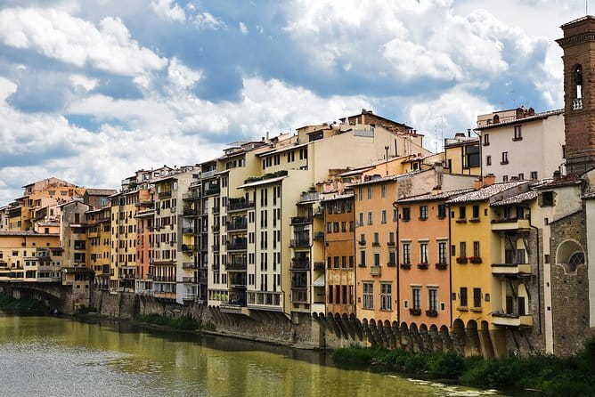 Private arrival OR departure transfer in Florence (hotel OR airport pick-up) - Why Choose a Private Airport Transfer in Florence?