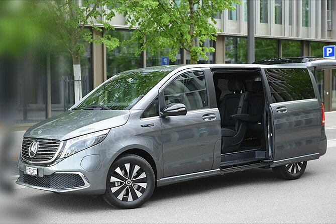 Private Arrival Transfer: from Zurich Airport to Grindelwald