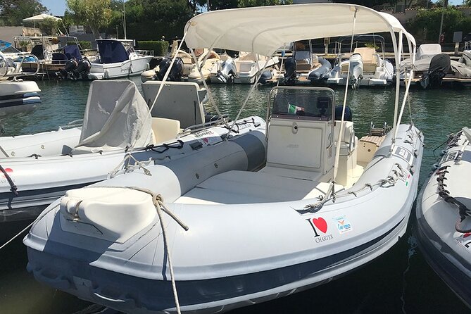 Private Cruise to the Pontine Islands on board the Clubman 21 dinghy