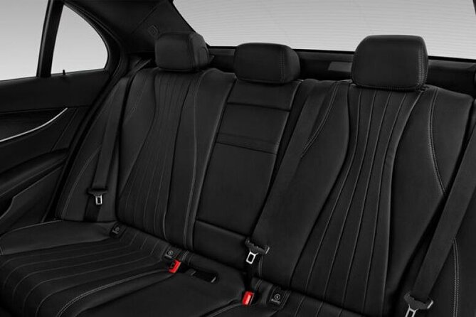 Private Departure Transfer from Munich to Munich Airport by Sedan