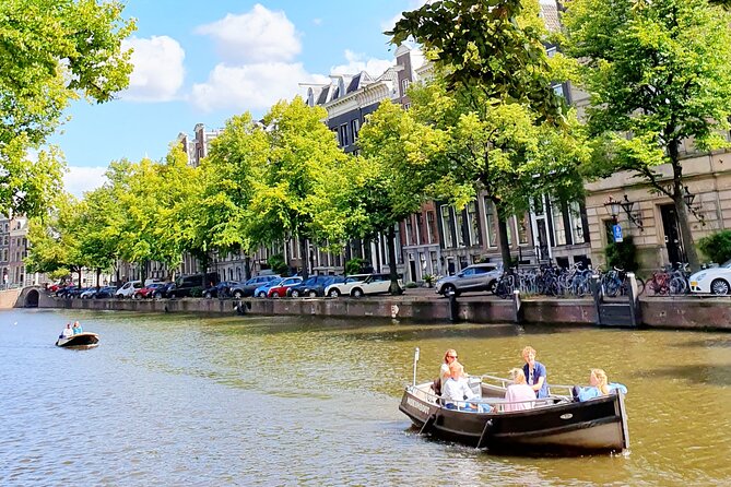 Private Family Walking Tour in Amsterdam - A Detailed Look at the Itinerary