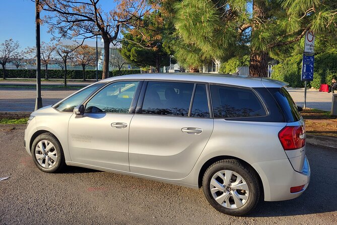 Private taxi transfer from Split to Split airport - Who should consider this service?